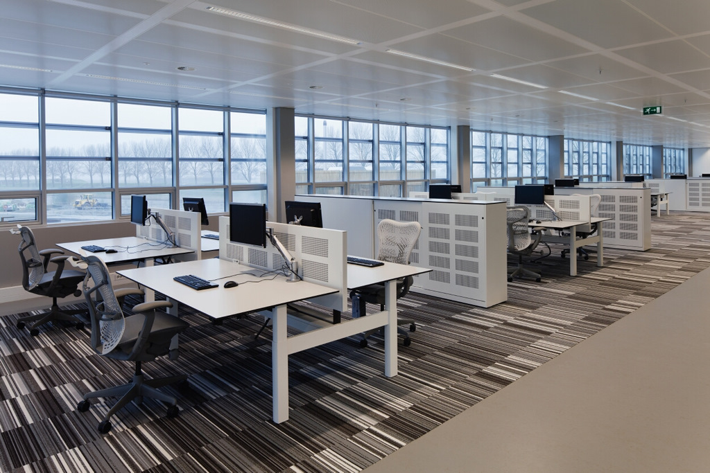 A Doubleshot of TNT Express' New Offices | Office Snapshots