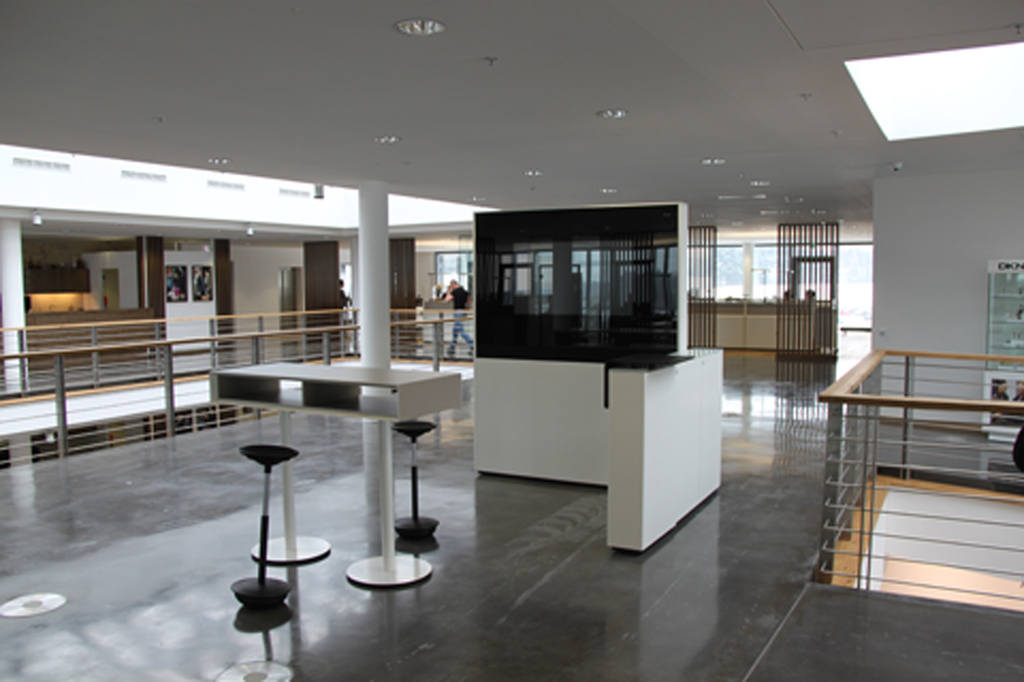 Fossil Headquarters Offices - Grabenstätt | Office Snapshots