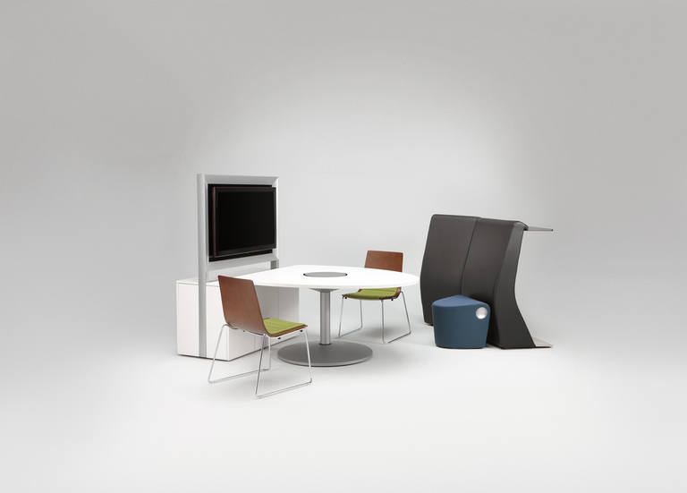 Bring Collaboration Into Your Office With Connected Furniture Settings ...