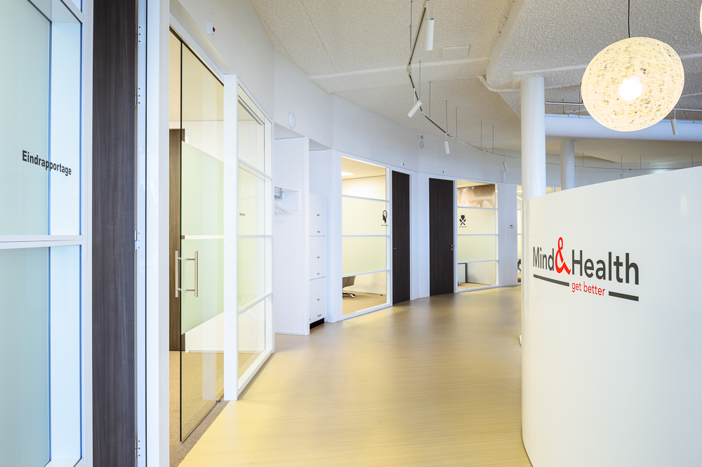 Mind & Health's Calm and Comfortable Office Design | Office Snapshots