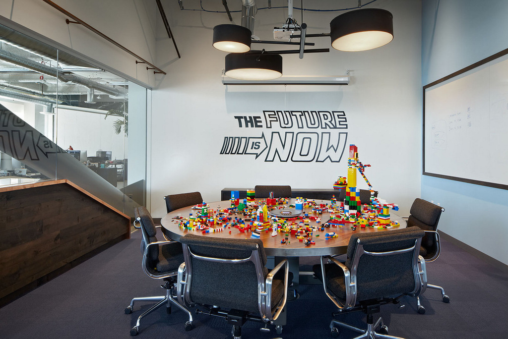 Inside Dropbox's Urbanized San Francisco Offices | Office Snapshots