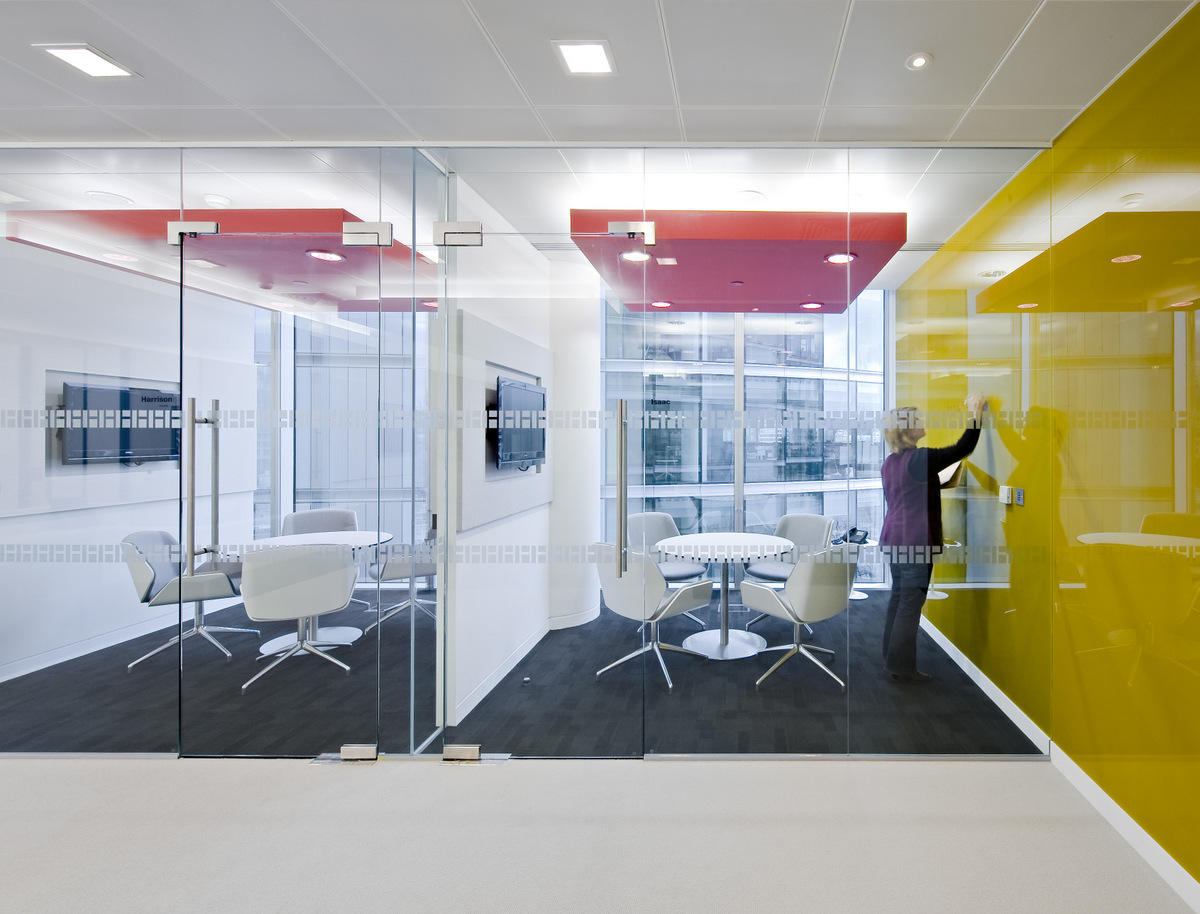 Inside the London Offices of Hitachi Consulting | Office Snapshots