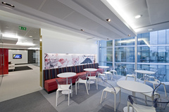 Inside the London Offices of Hitachi Consulting | Office Snapshots
