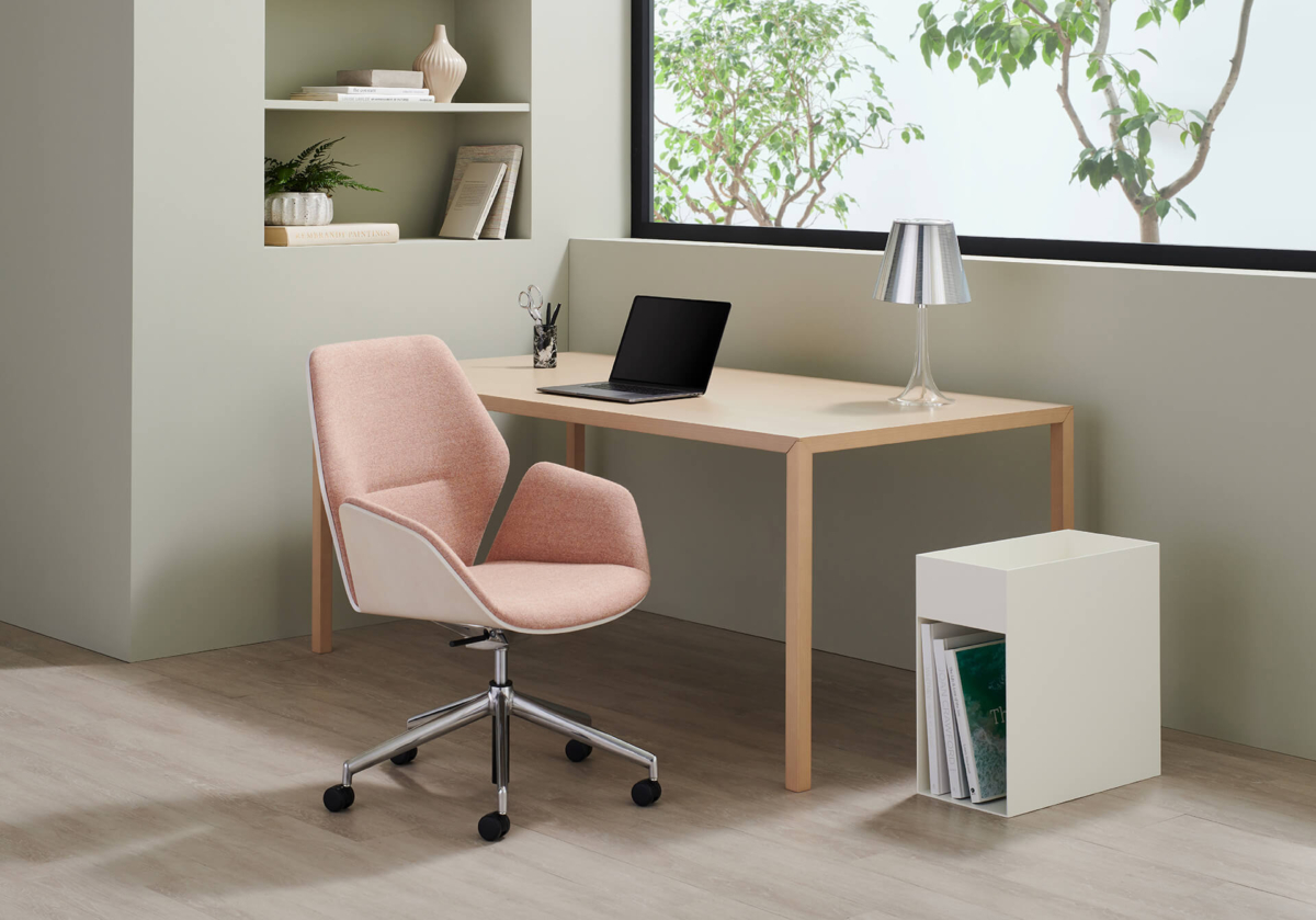 Davis Furniture Span | Office Snapshots