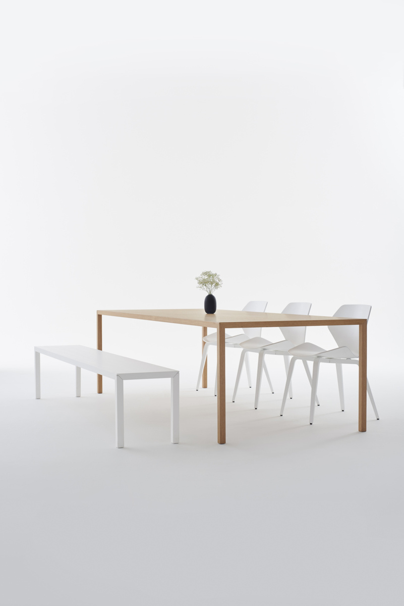 Davis Furniture Span | Office Snapshots