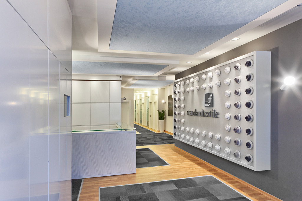 Standard Textile Offices - Israel | Office Snapshots