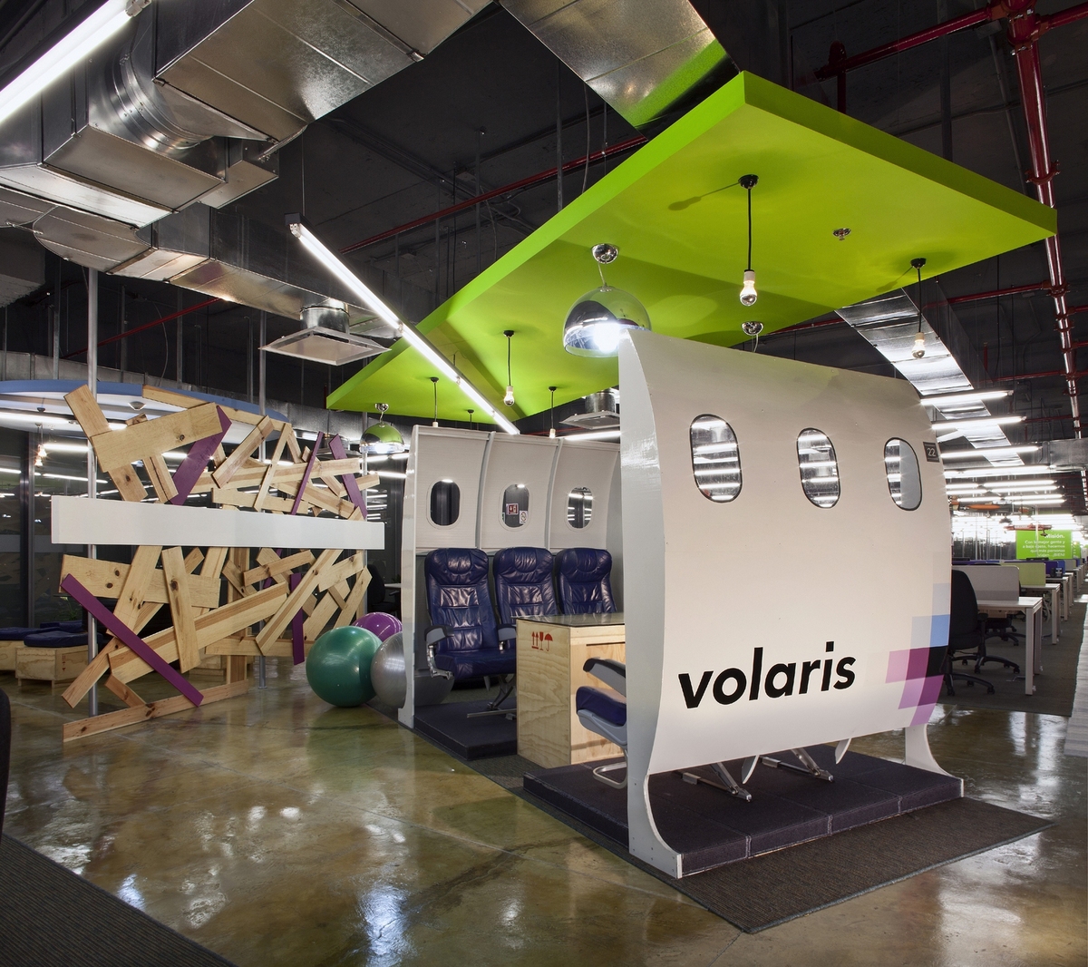 Volaris' Mexico City Headquarters | Office Snapshots
