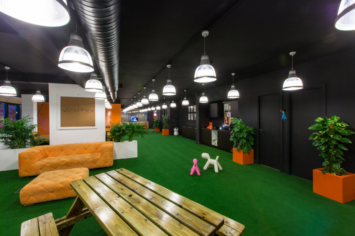 Inside Bikhir.ma's Moroccan Offices / Identity Design | Office Snapshots