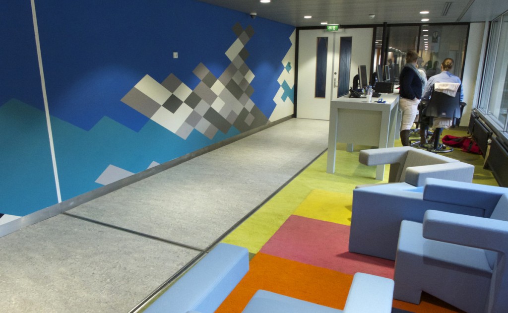 KLM's Schiphol Airport Offices / Kgotla | Office Snapshots