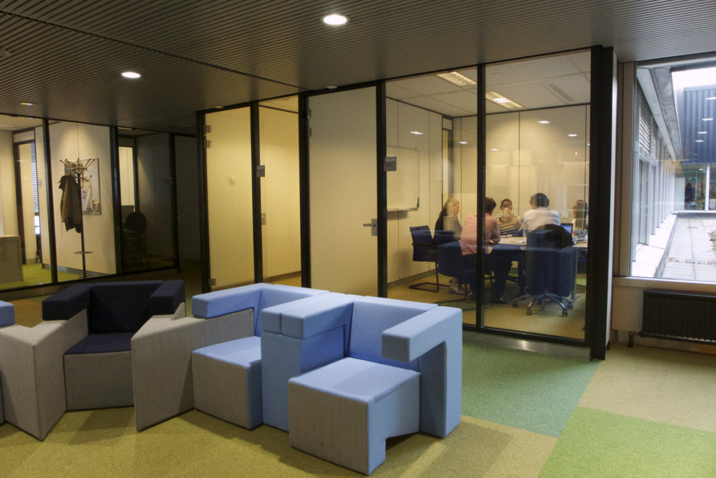 KLM's Schiphol Airport Offices / Kgotla | Office Snapshots