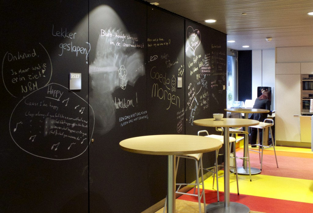 KLM's Schiphol Airport Offices / Kgotla | Office Snapshots