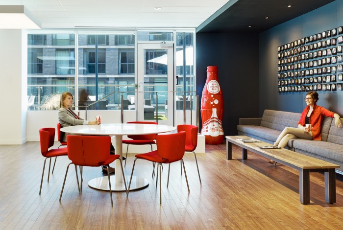 Inside Coca-Cola's Toronto Headquarters / figure3 - Office Snapshots