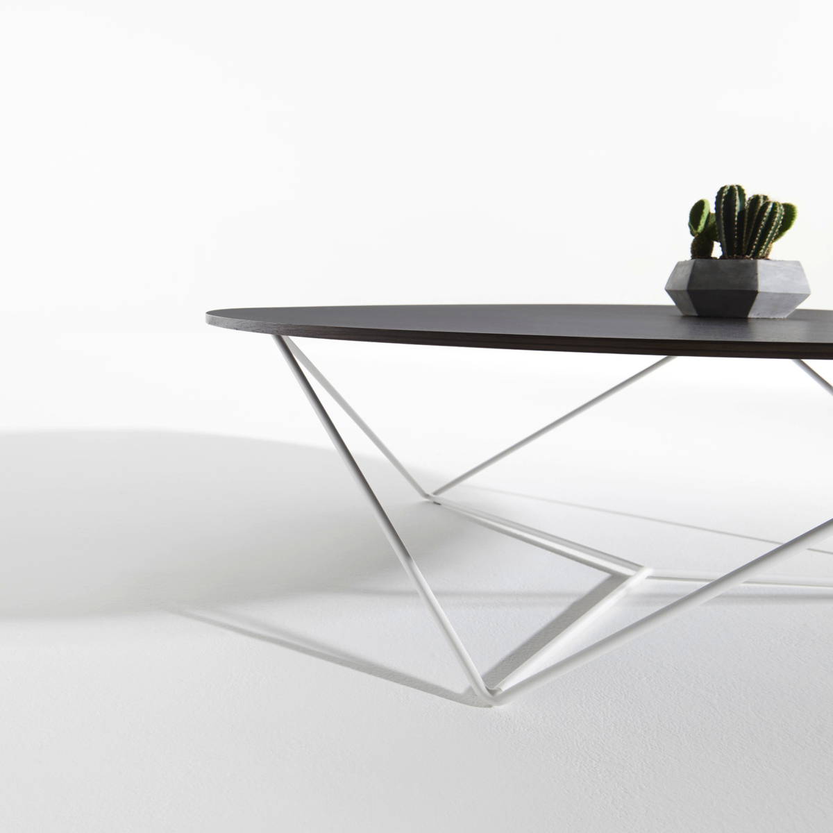 Davis Furniture Stem | Office Snapshots