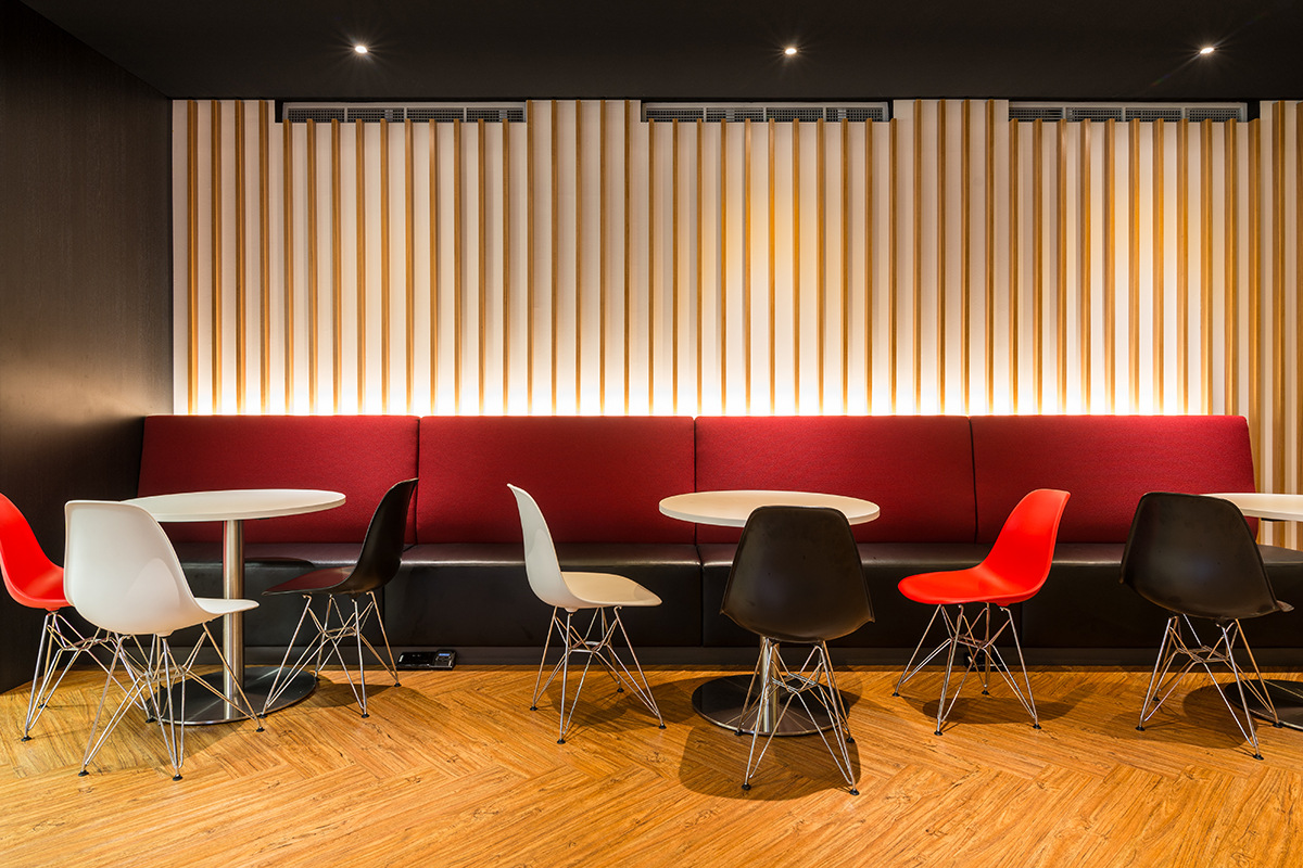 Swire Pacific Offshore - Singapore Offices | Office Snapshots