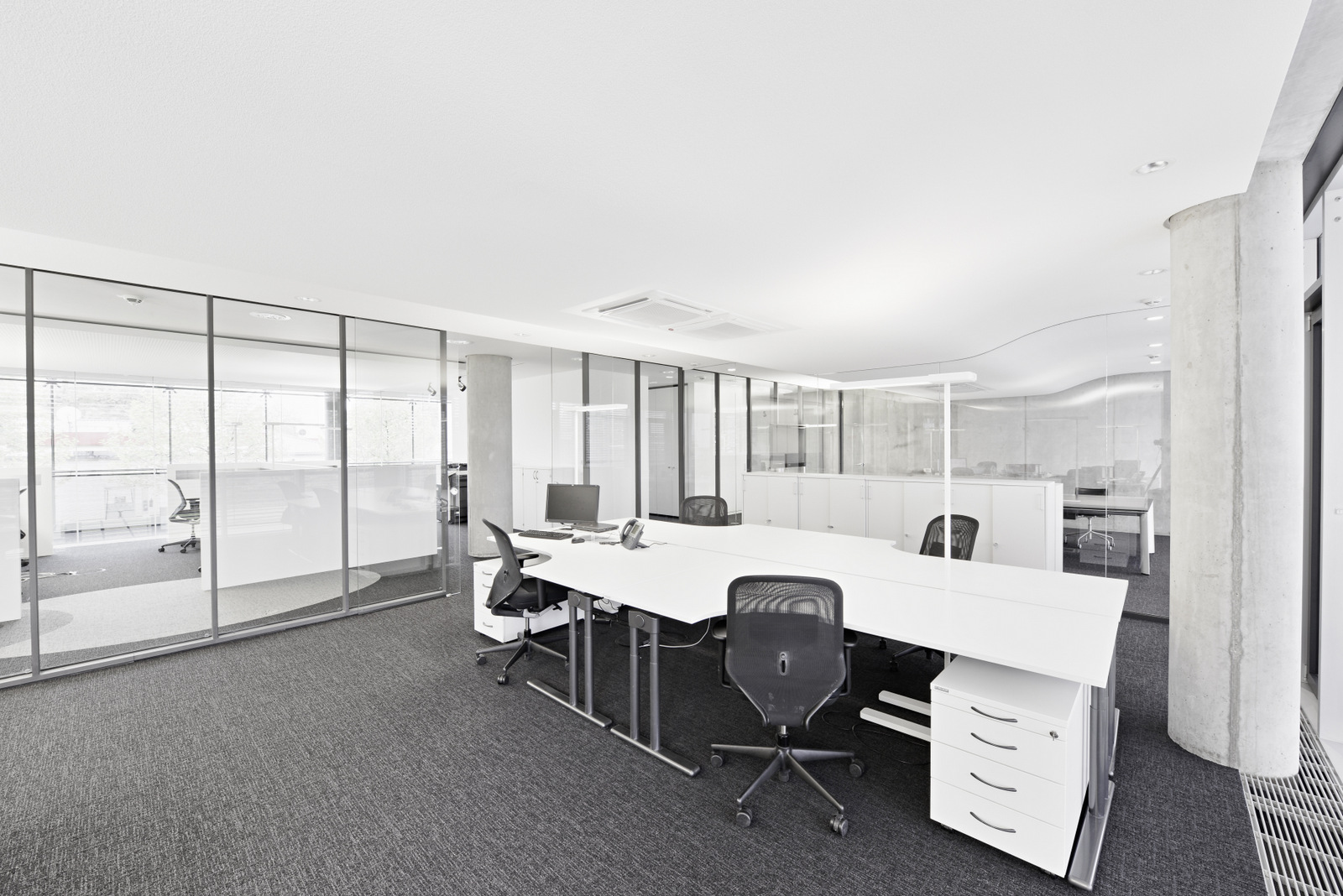 Innocean Worldwide - European Headquarters | Office Snapshots