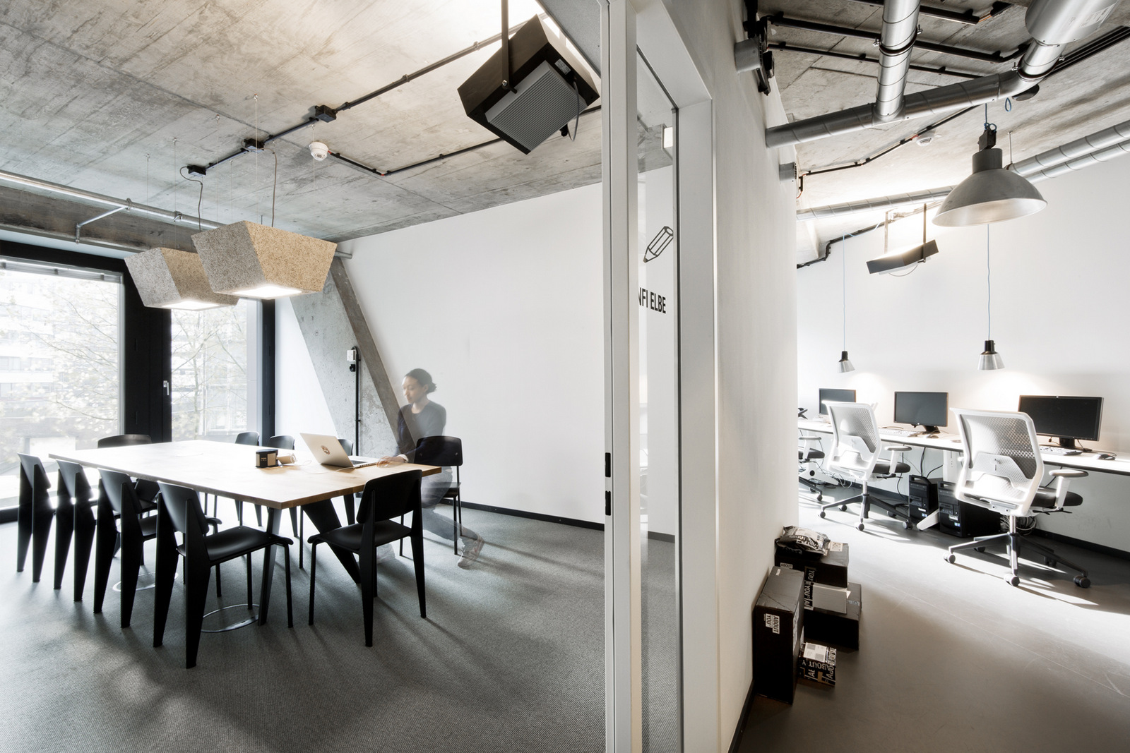 Project Collins - Hamburg Offices | Office Snapshots