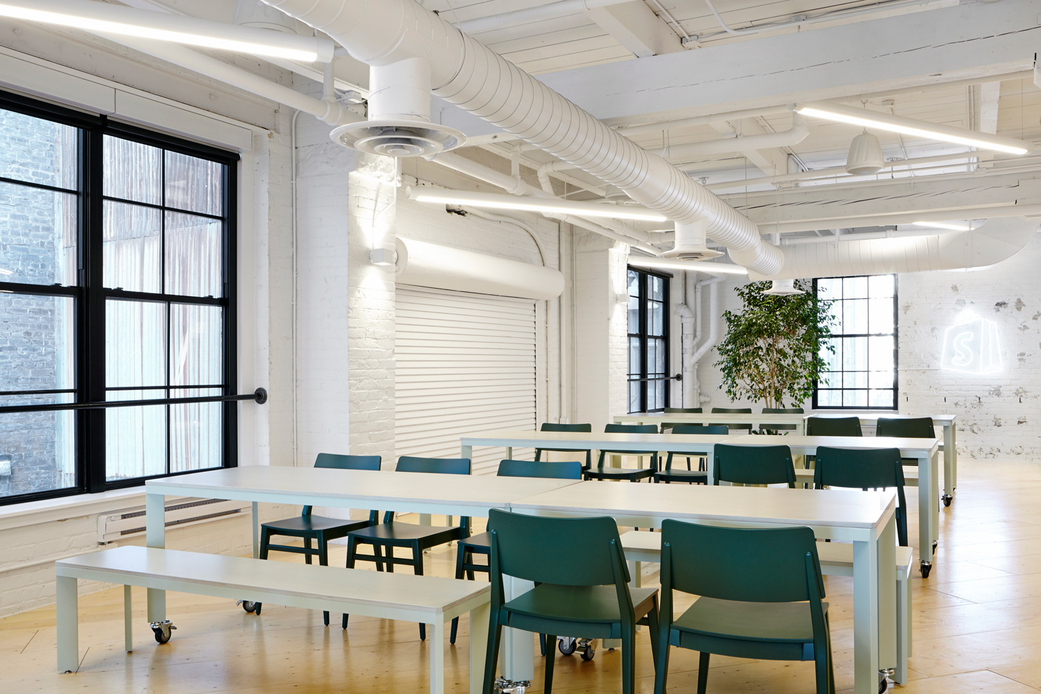 Shopify - Toronto Offices | Office Snapshots