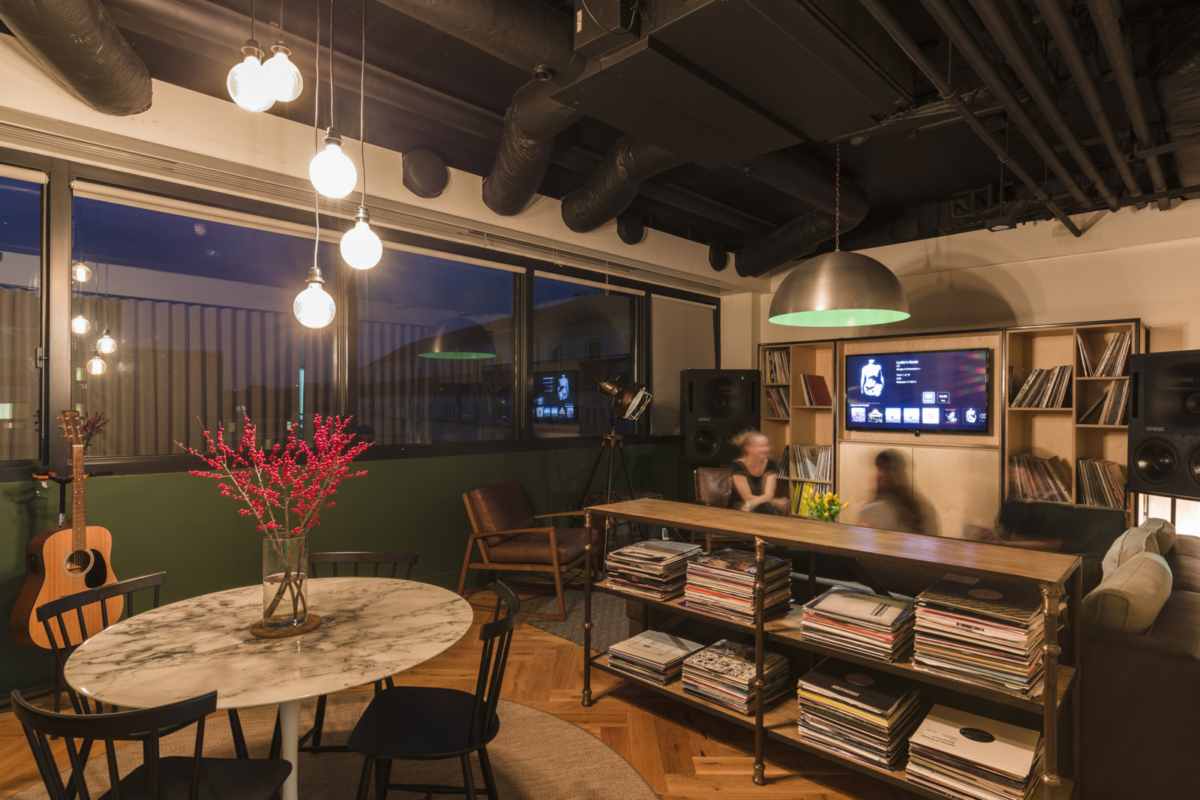 Warner Music - London Headquarters | Office Snapshots