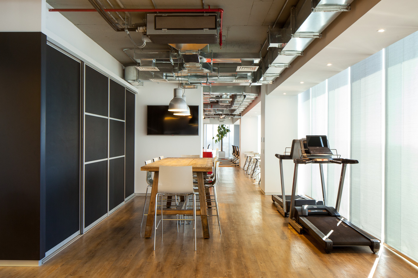 Contract Workplaces - Santiago Offices | Office Snapshots