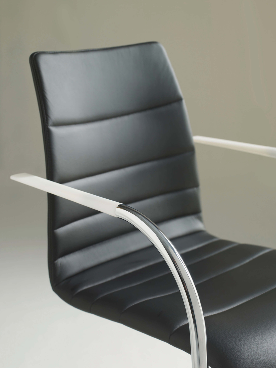 Davis Furniture Fina | Office Snapshots
