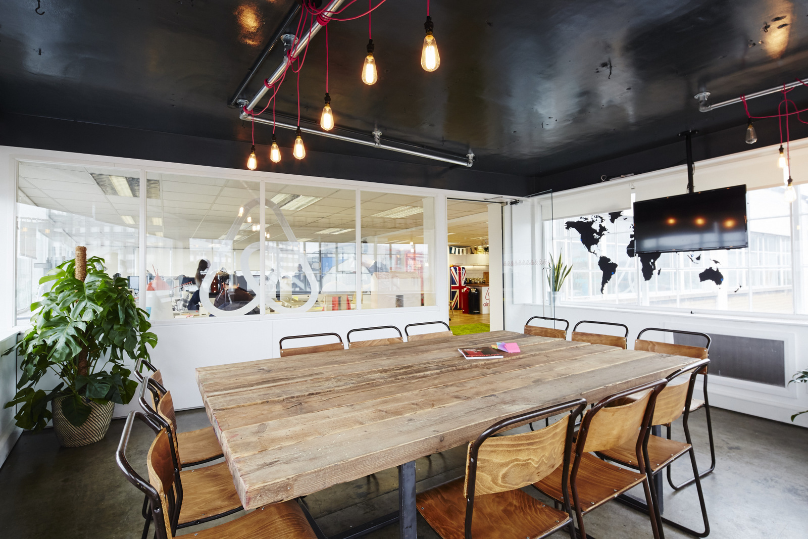 Airbnb - London Offices | Office Snapshots
