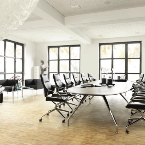 Wilkhahn Graph Conference Table | Office Snapshots