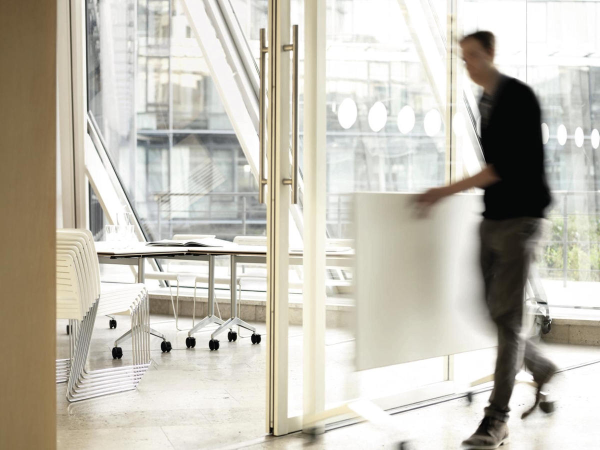 Wilkhahn Timetable Mobile Conference Table | Office Snapshots