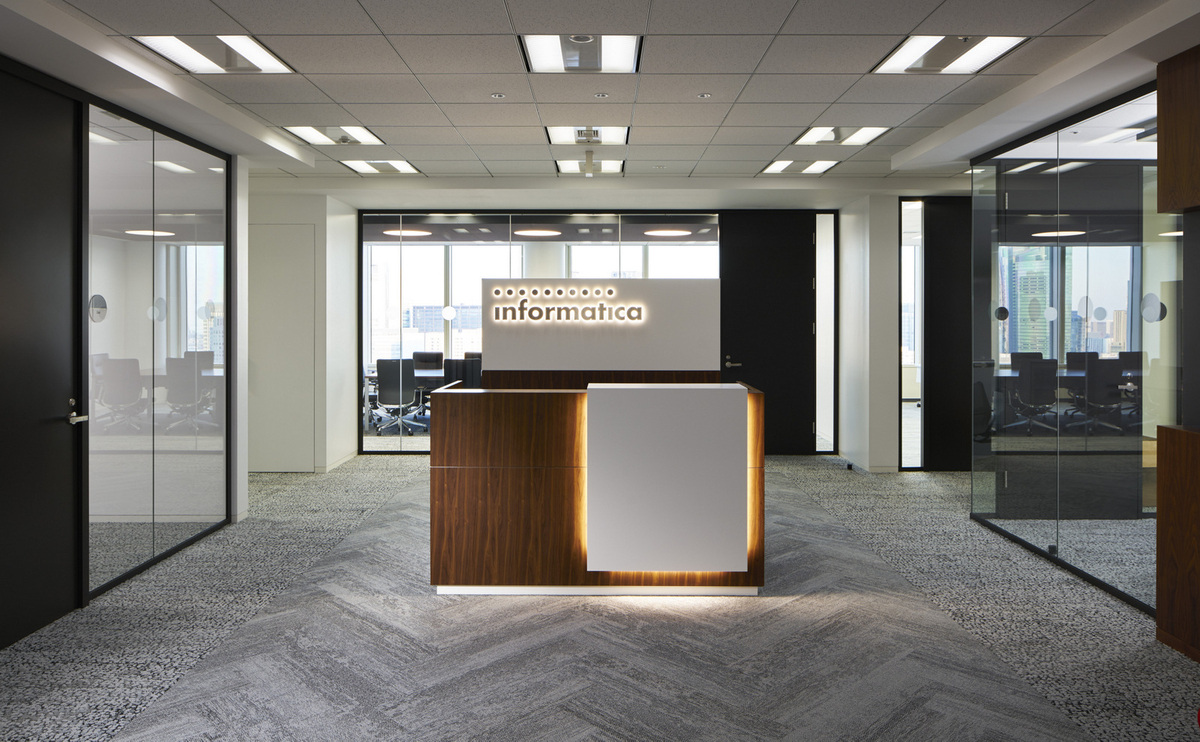 Informatica Offices - Tokyo | Office Snapshots