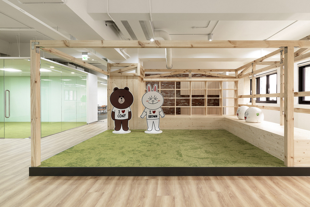 LINE Offices - Taipei | Office Snapshots
