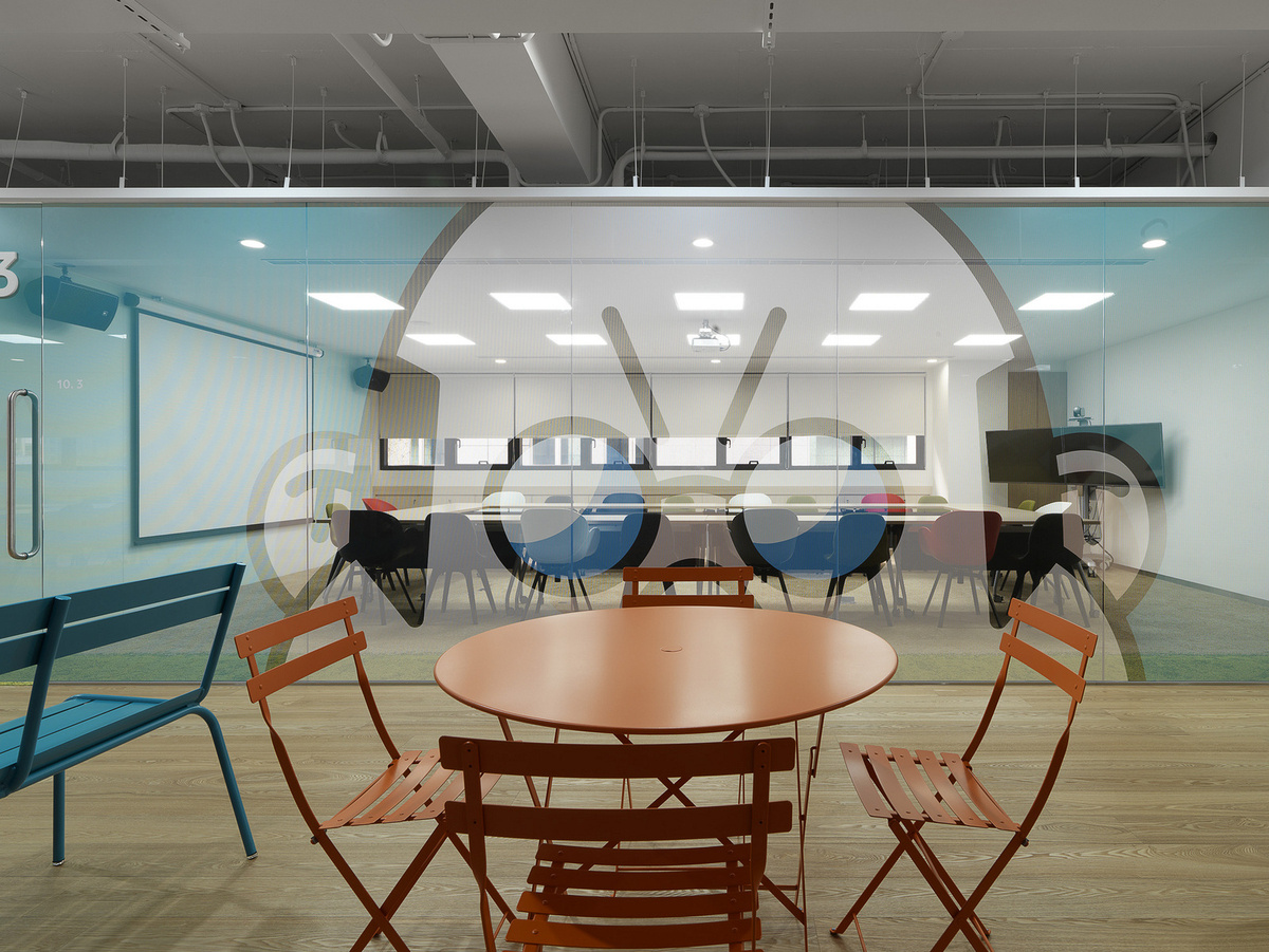 LINE Offices - Taipei | Office Snapshots