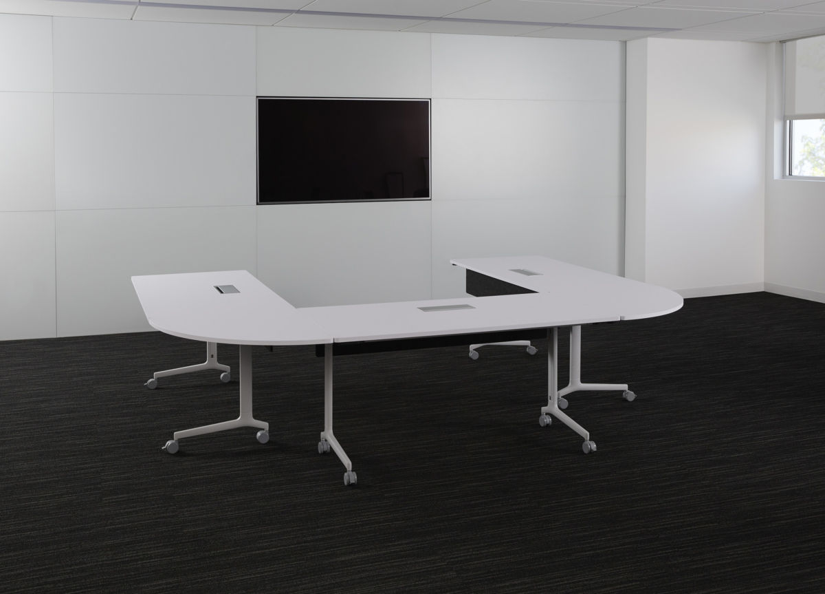 Davis Furniture Techniq | Office Snapshots