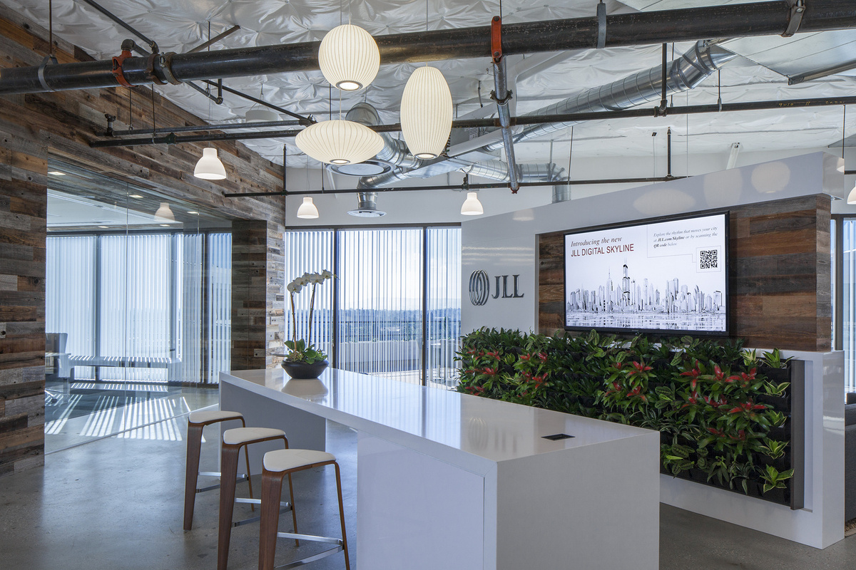 JLL Offices - El Segundo | Office Snapshots