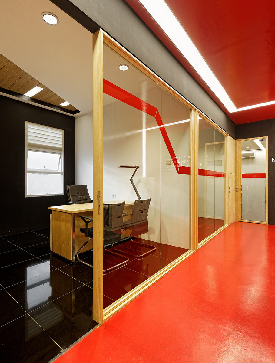 OMG Indonesia - Jakarta | Office Snapshots