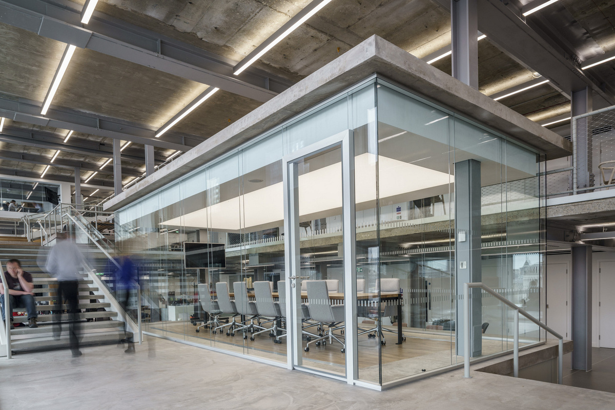 Ogilvy Group UK Headquarters - London | Office Snapshots