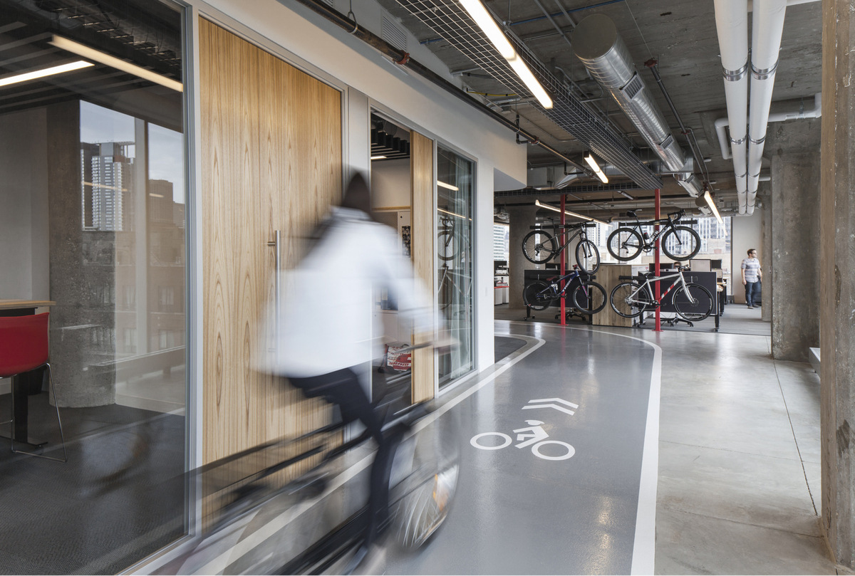 SRAM Headquarters - Chicago | Office Snapshots