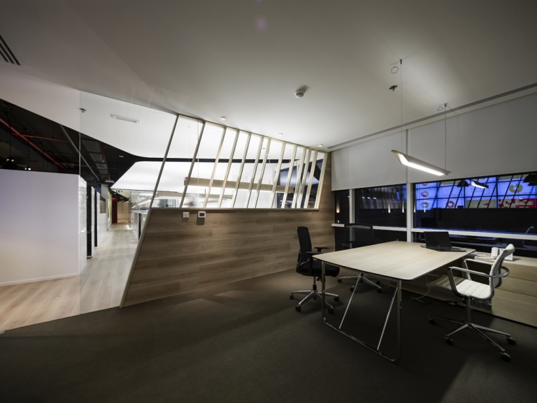 Swiss Bureau Interior Design + EzeLink Telecom Offices - Dubai | Office ...