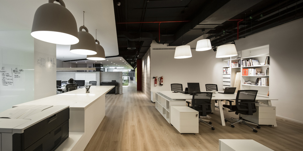 Swiss Bureau Interior Design + EzeLink Telecom Offices - Dubai | Office ...