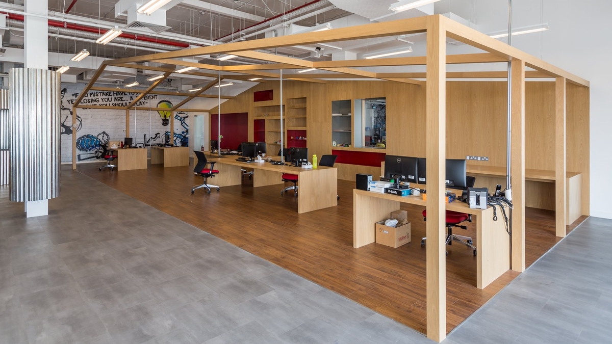 Infofort Offices - Dubai | Office Snapshots
