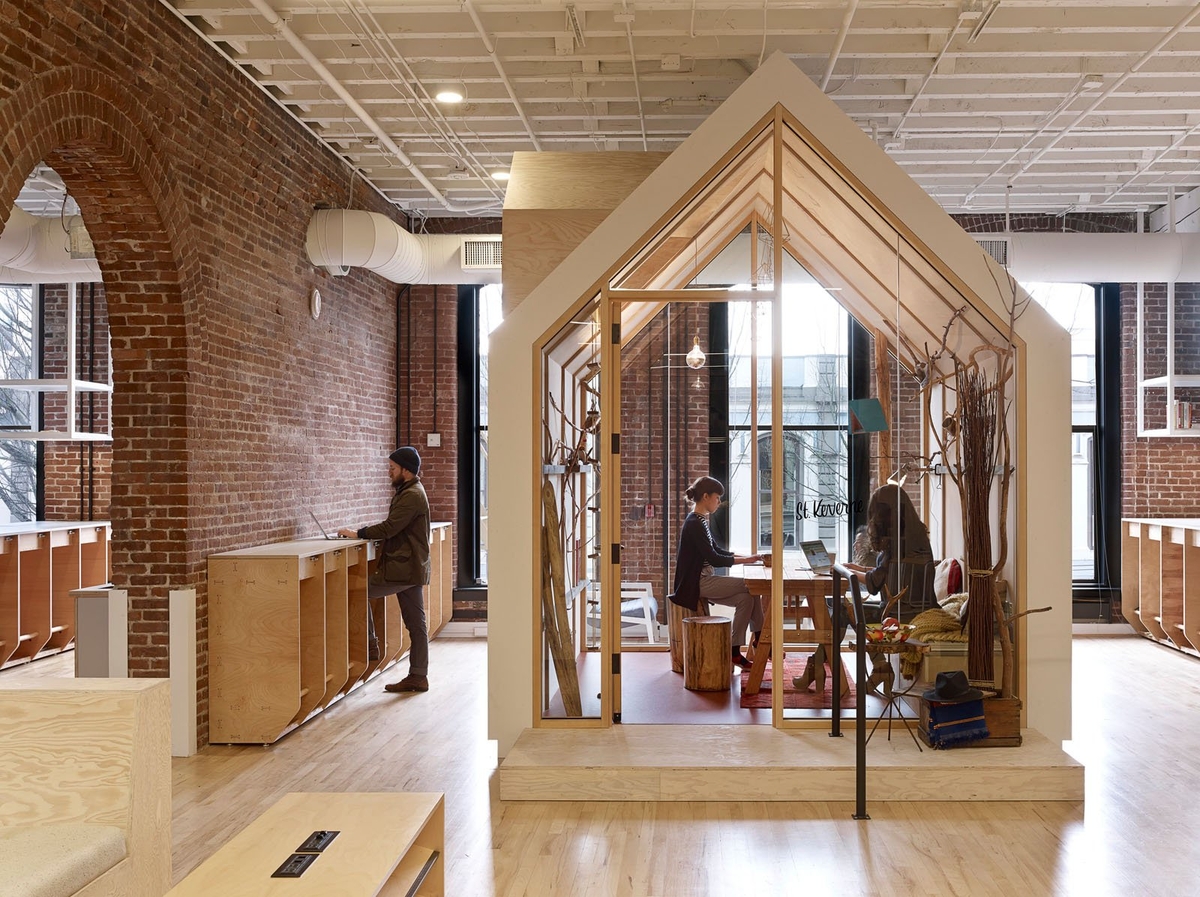 Airbnb CX Hub Offices - Portland | Office Snapshots