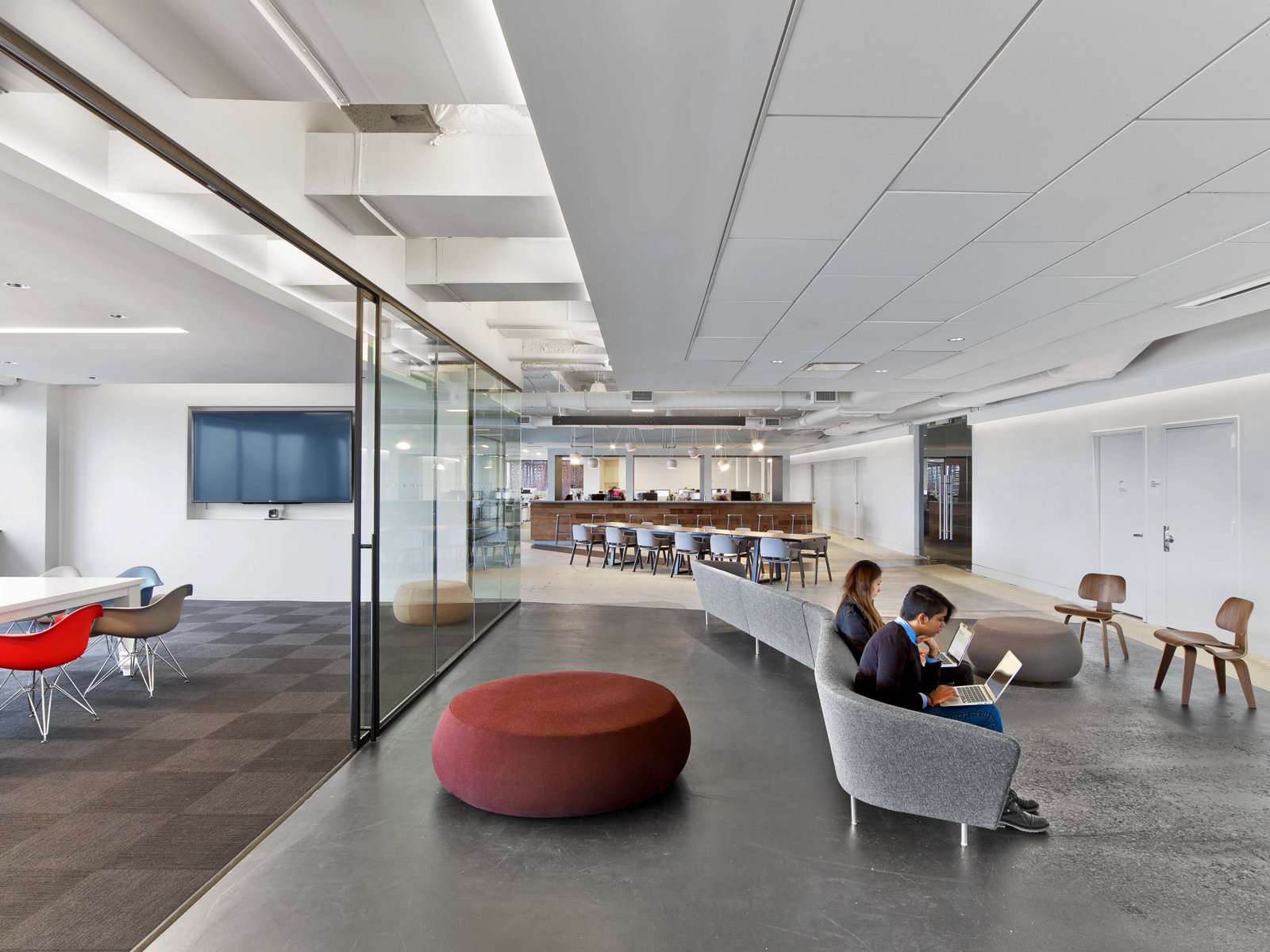 Saatchi & Saatchi Offices - New York City | Office Snapshots