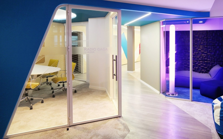 LinkedIn Offices - Paris | Office Snapshots