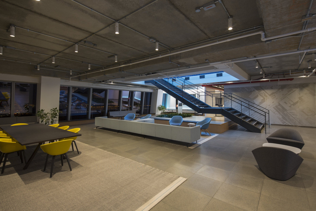 Intersection Offices - Manhattan | Office Snapshots