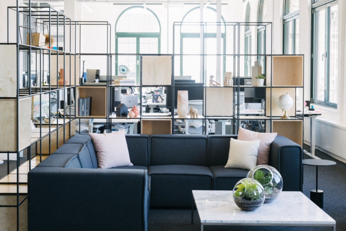 Spacestor Palisades Grid | Office Snapshots