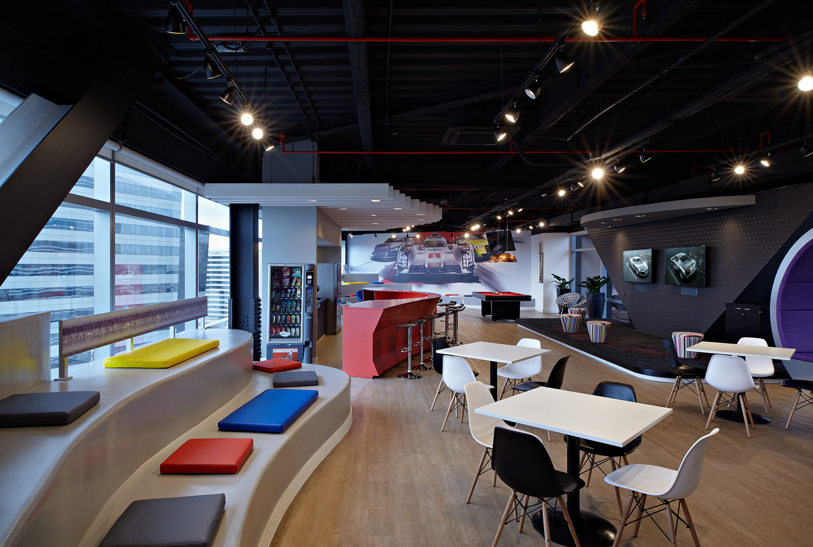 Audi Offices - São Paulo | Office Snapshots