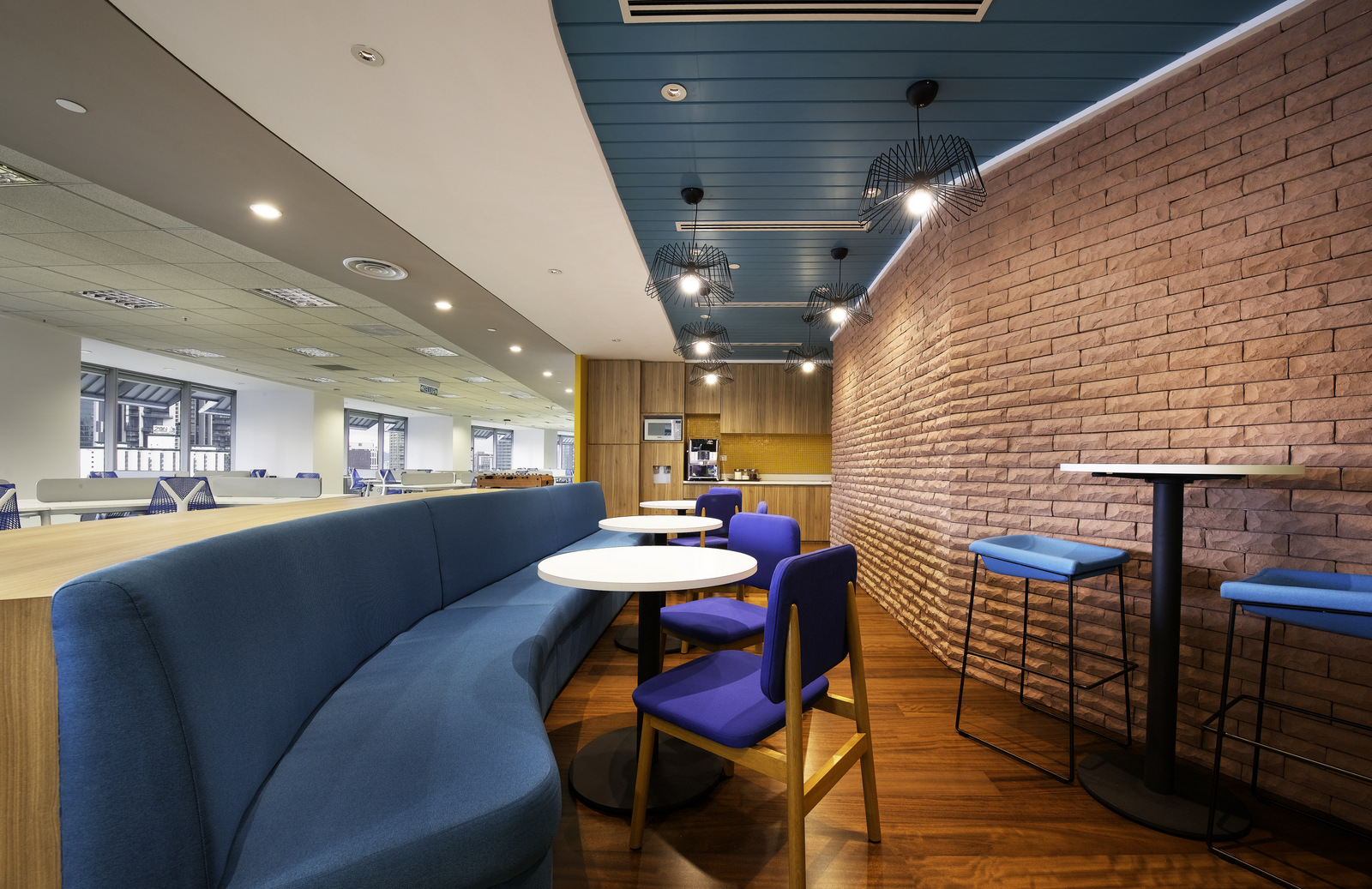 Maxis Berhad Offices - Kuala Lumpur | Office Snapshots