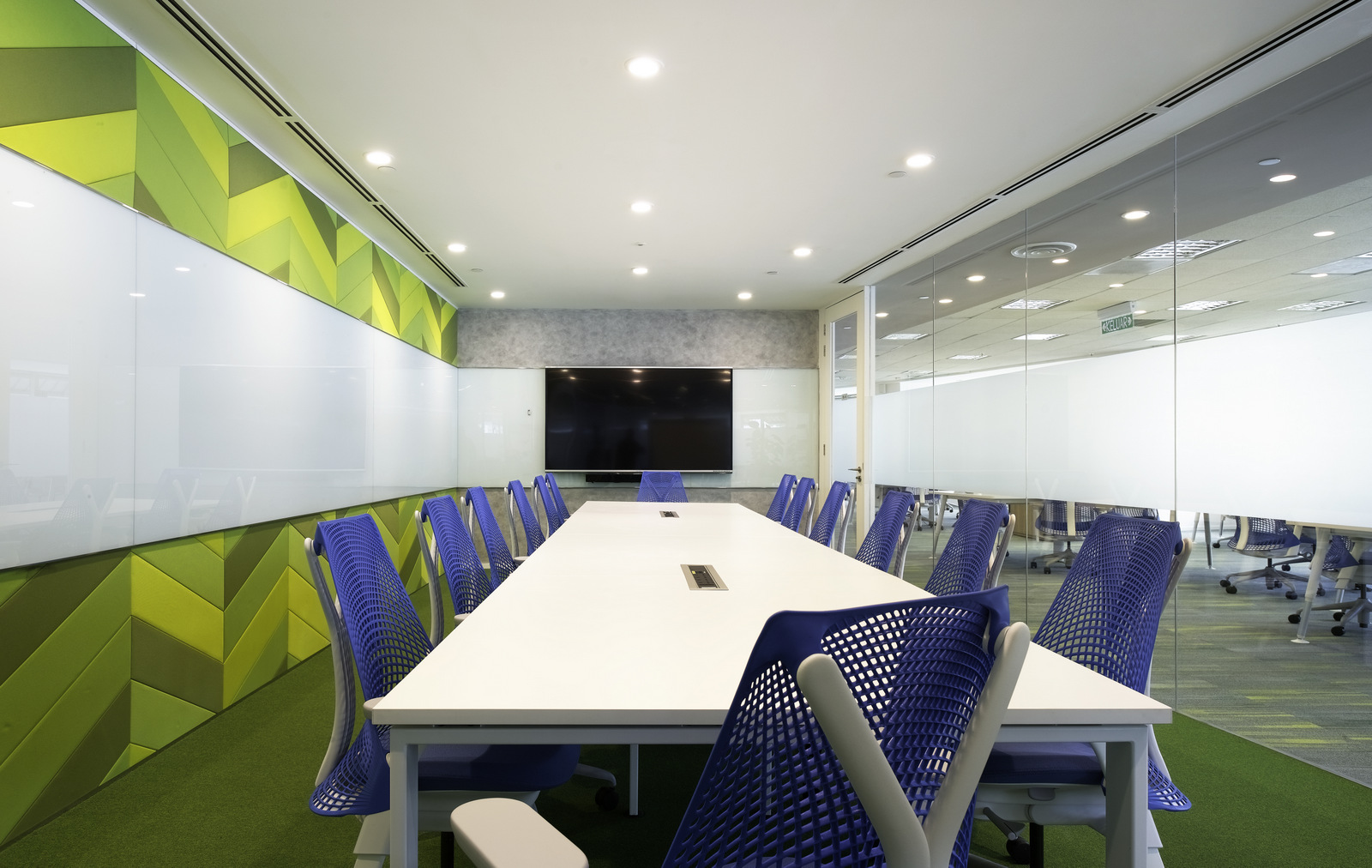 Maxis Berhad Offices - Kuala Lumpur | Office Snapshots