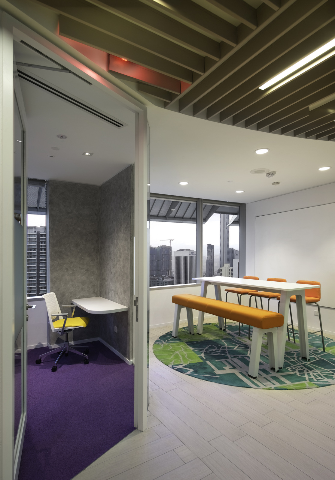 Maxis Berhad Offices - Kuala Lumpur | Office Snapshots