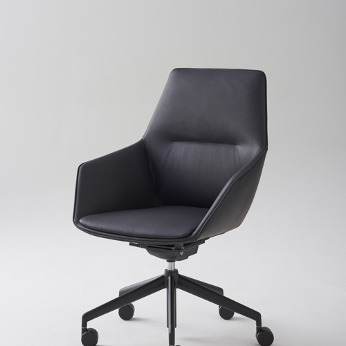 Davis Furniture Sachet | Office Snapshots