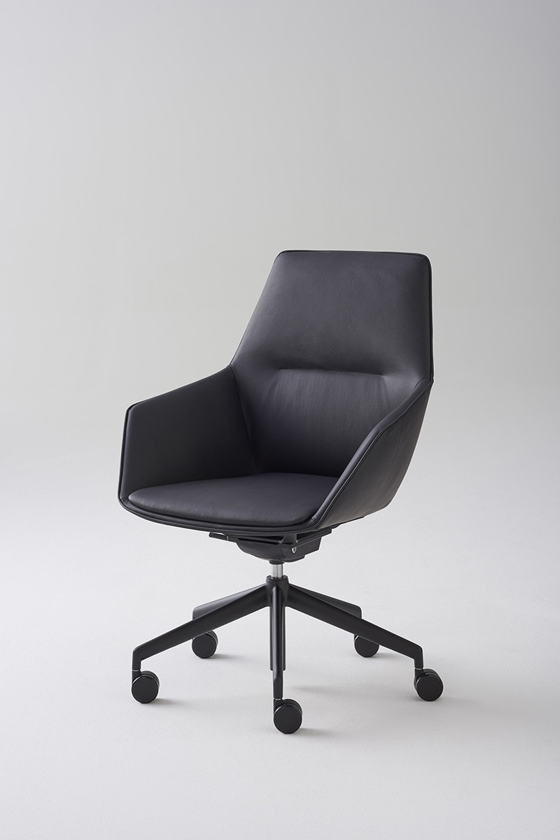 Davis Furniture Sachet | Office Snapshots