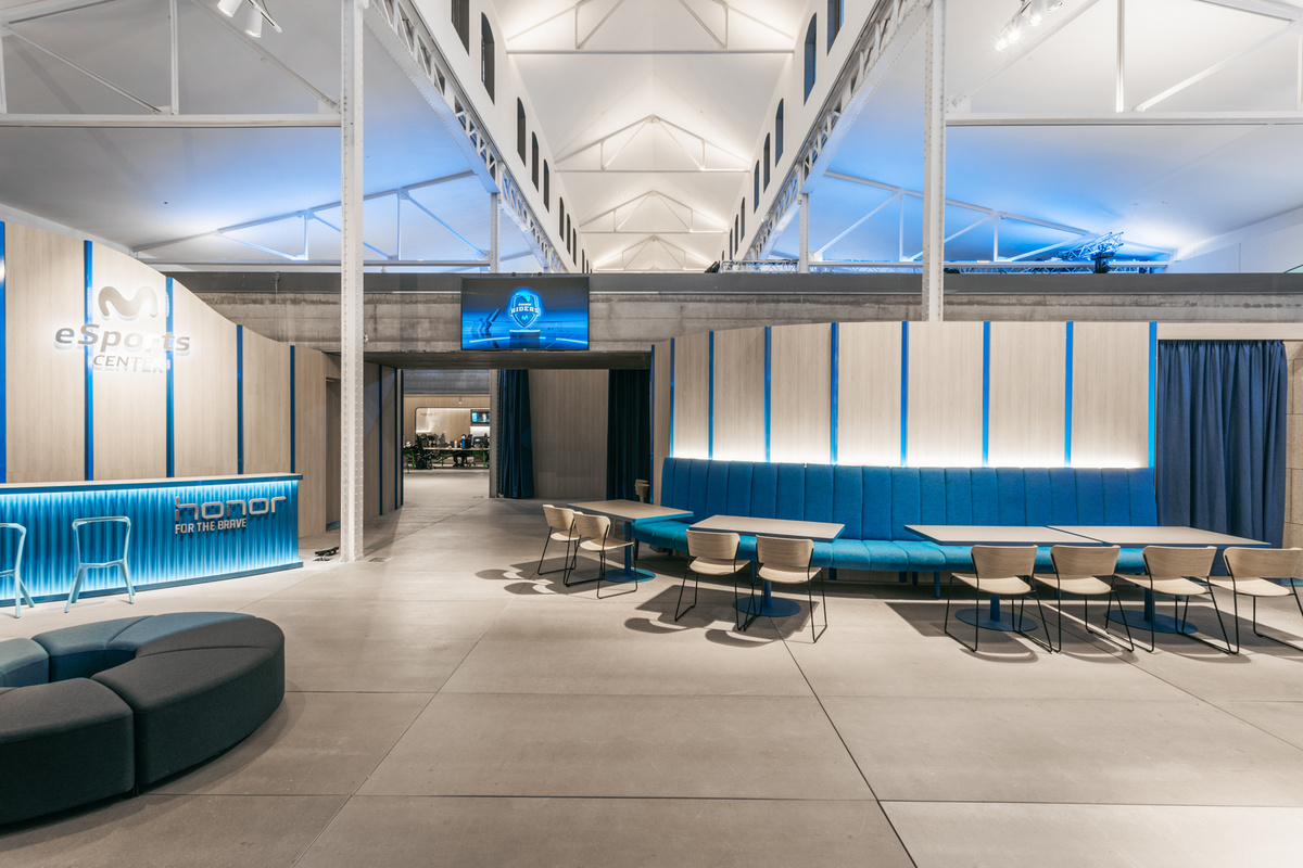 Movistar Riders eSports Training Center - Madrid | Office Snapshots